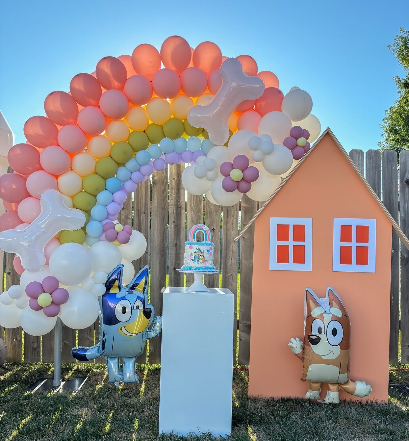 18 Bluey Birthday Party Ideas | Fun Themes, Games & Decorations